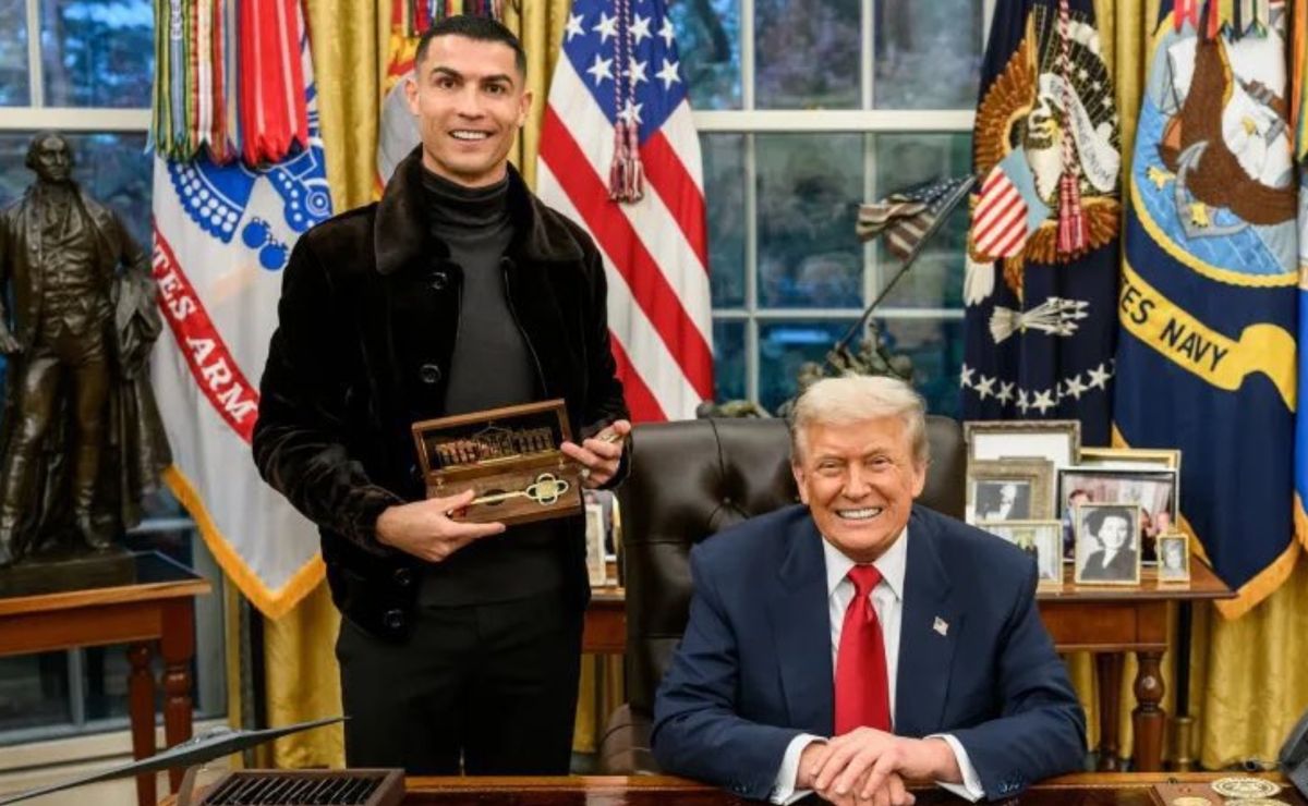 Cristiano Ronaldo visits Donald Trump and receives White House key: ‘I ...