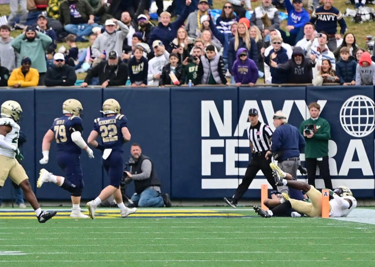 Navy vs USF – game photos part 1