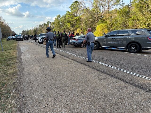Man, woman lead police on I-20 chase after bank truck robbed