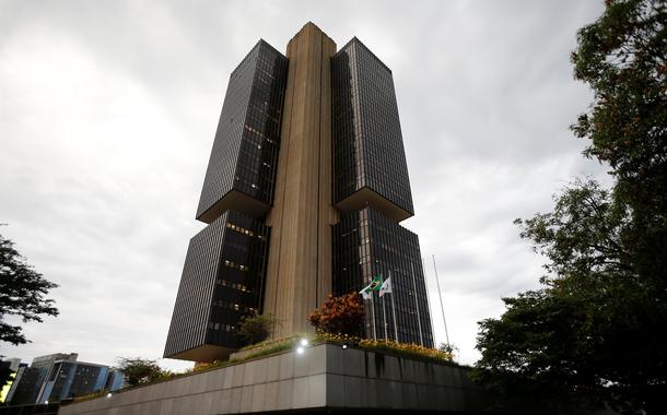 PEC no Senado facilita cooptação do Banco Central, dizem economistas