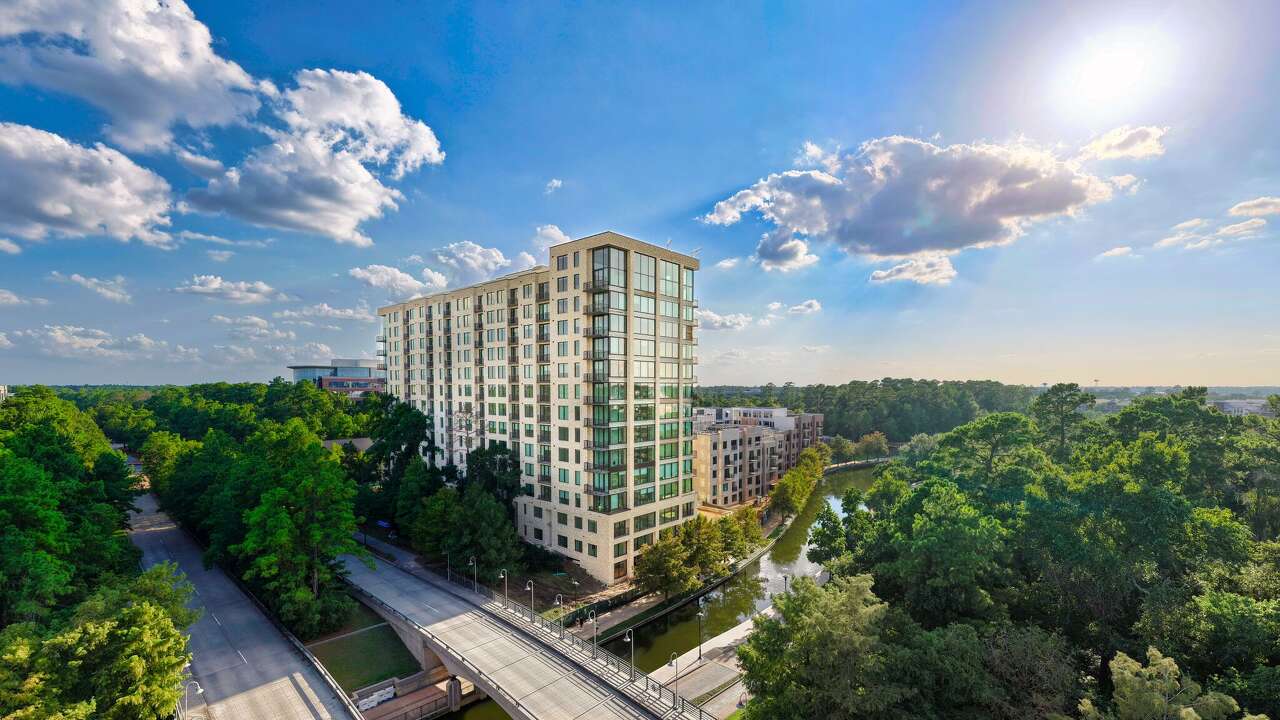 First look: The Woodlands' new apartment high-rise raises the ceiling ...