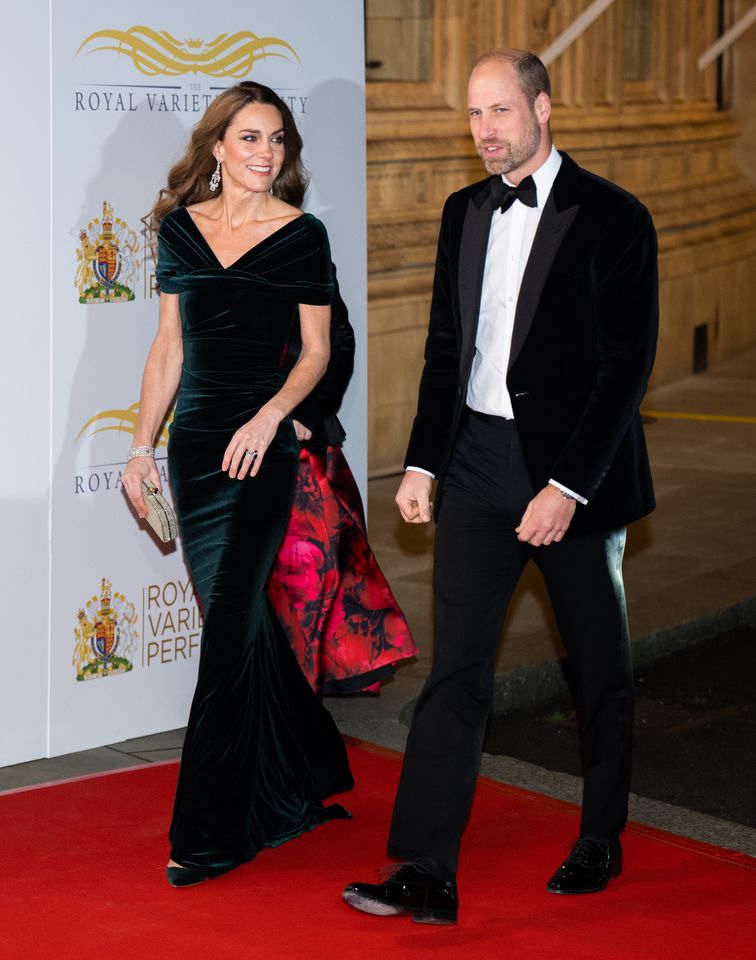 Kate Middleton Stuns in Off-the-Shoulder Bodycon Dress for Glamorous ...