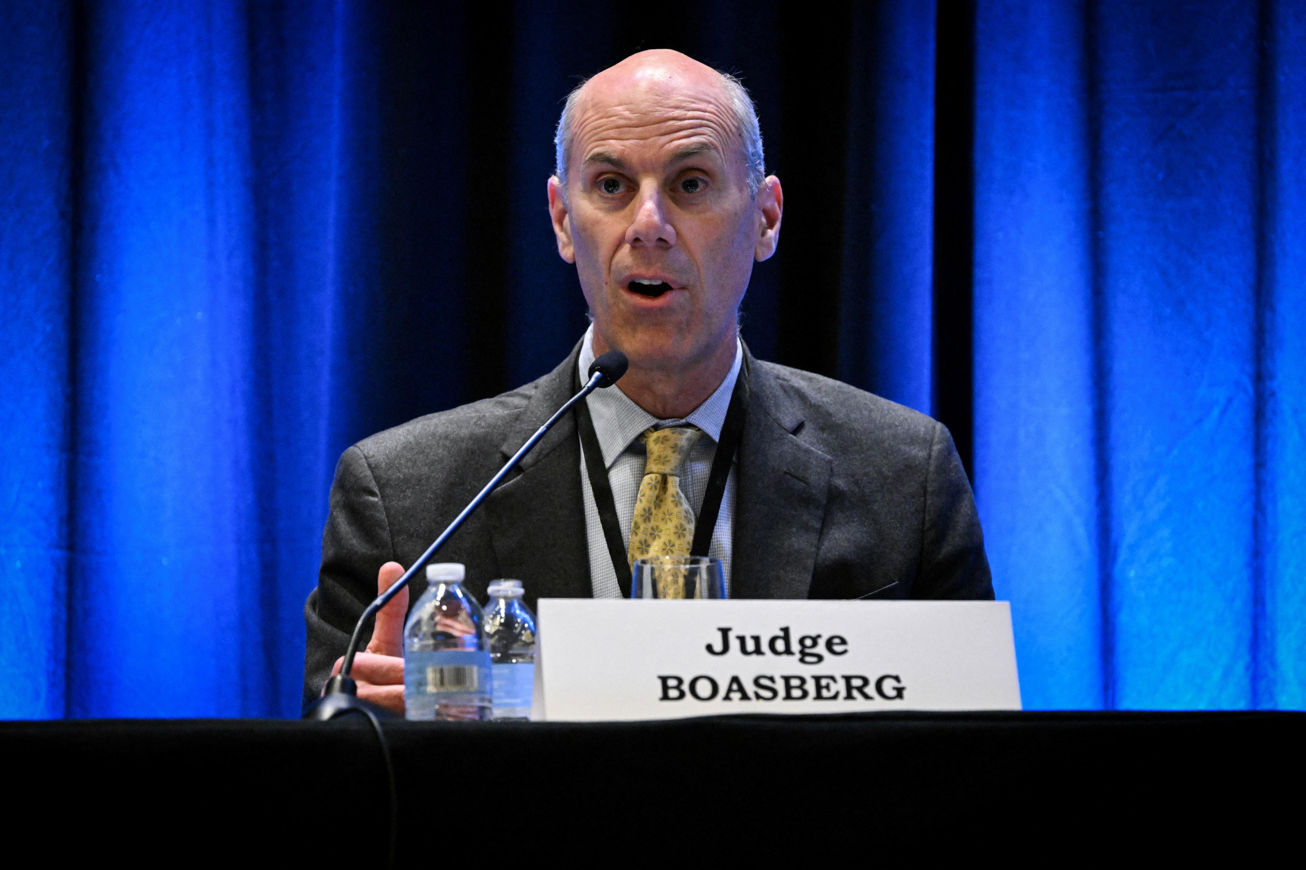 Federal Judge Resumes Criminal Contempt Inquiry Over Deportation Flights