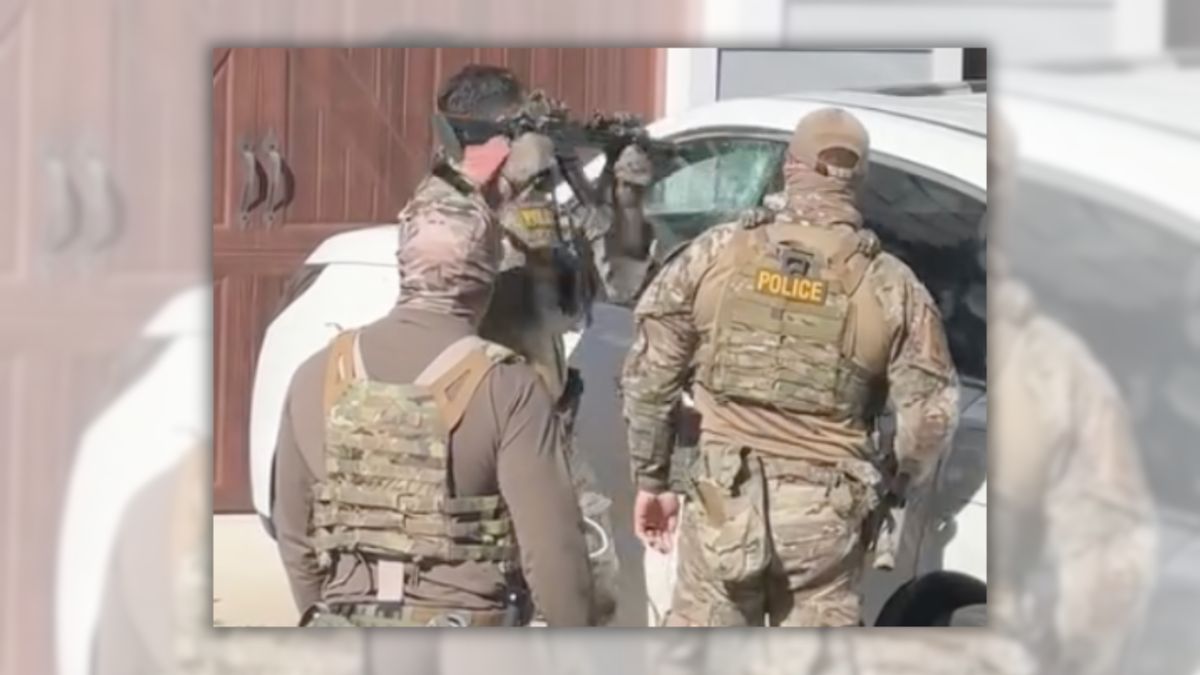 Video shows CBP agent in Charlotte smashing car window with rifle ...