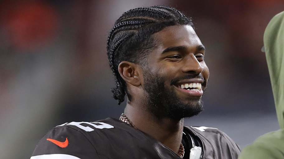 Deion Sanders Faces Tough Choice Ahead of Shedeur’s First NFL Start