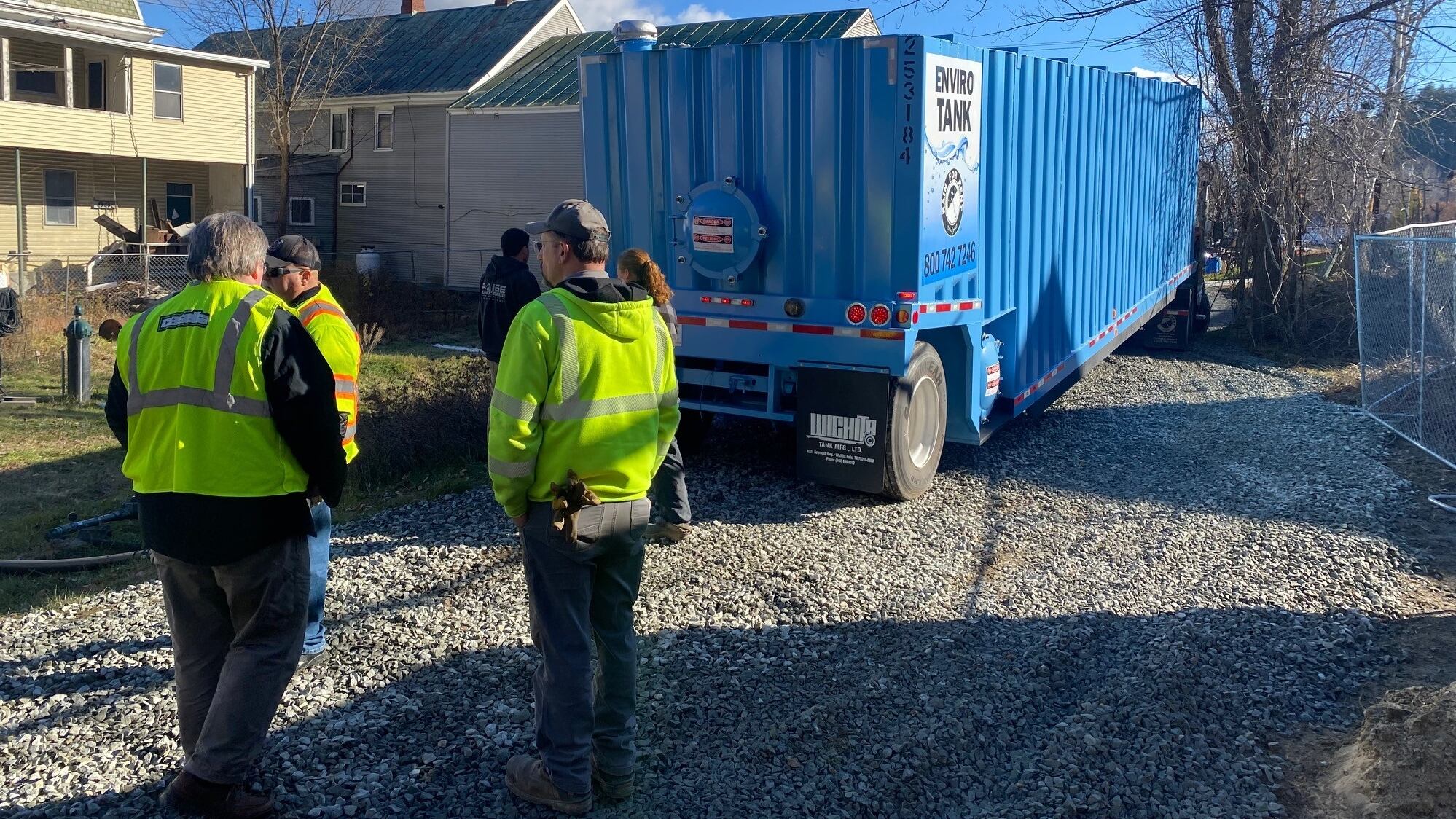 Wells River brings in temporary water tank, averting winter crisis