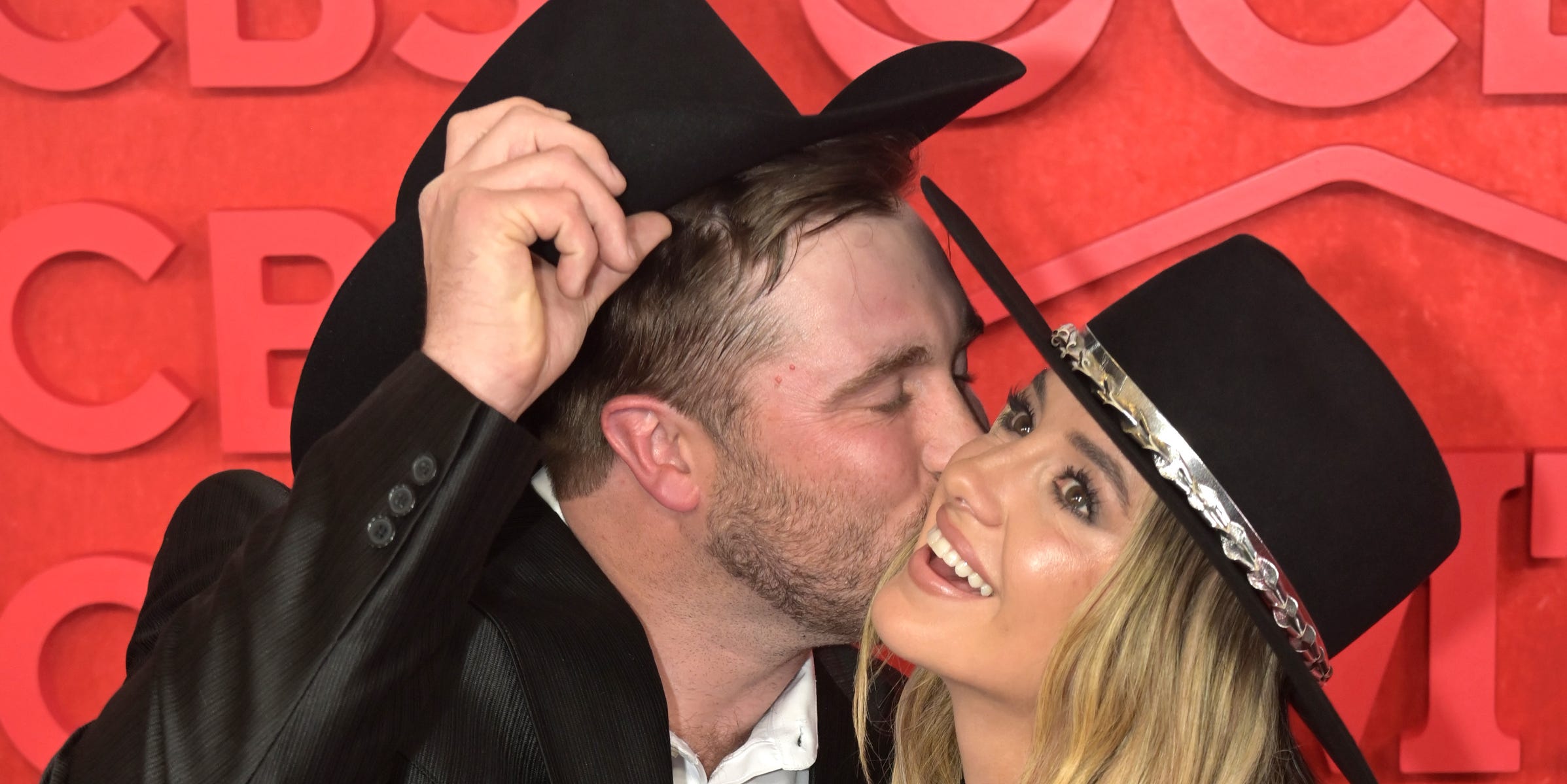 Who Is Lainey Wilson's Fiancé, Duck Hodges?
