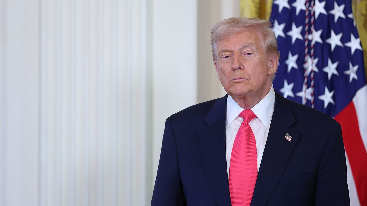Trump signs executive order creating food supply chain task forces to ...