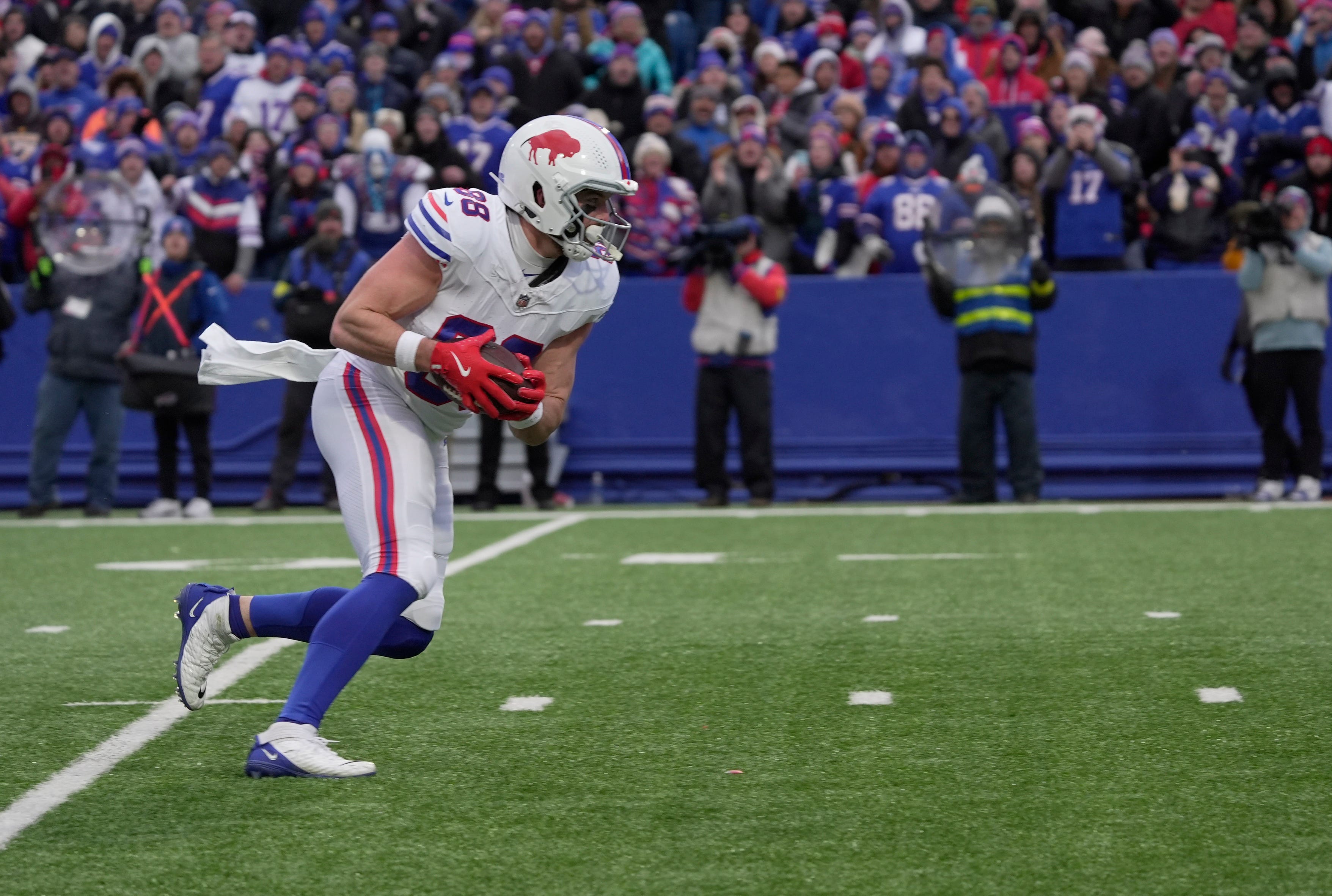 Pro Football Focus: 5 lowest-graded Bills players on offense vs ...