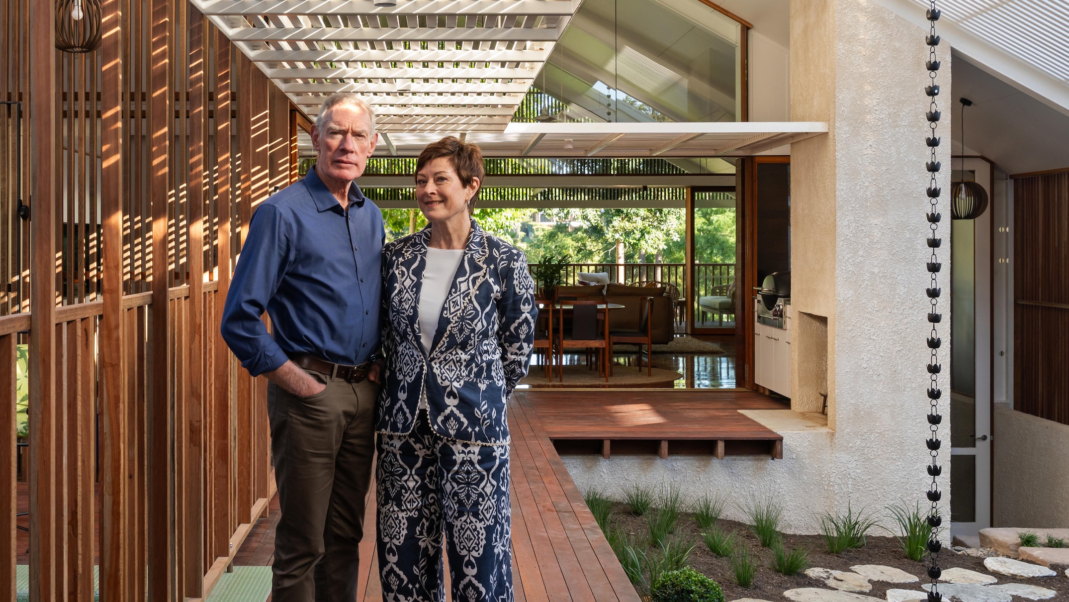 Is it possible to build a flood-proof house on the banks of the Brisbane River?