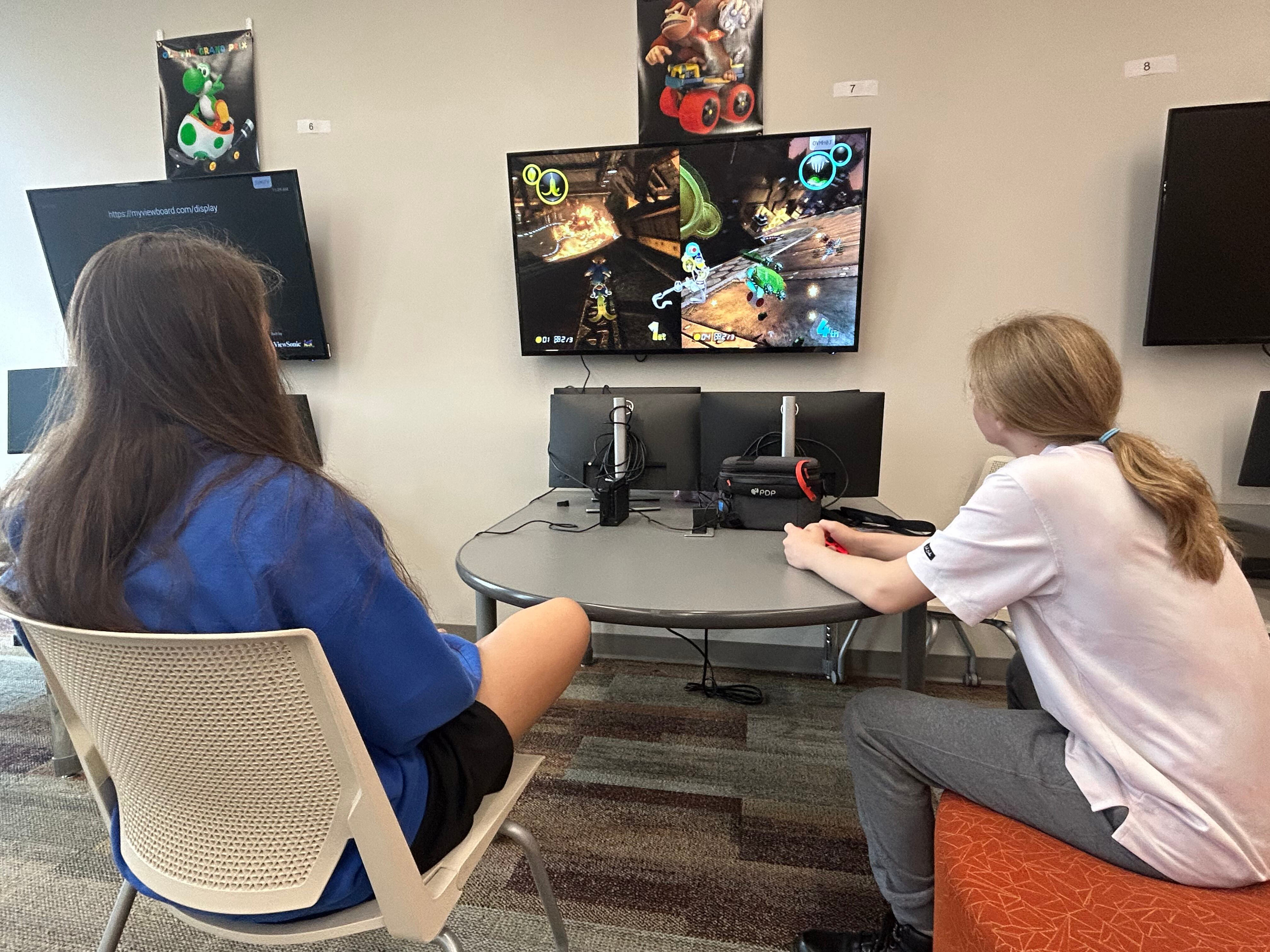 Kansas high schoolers turn hobby into scholarship opportunities as ...