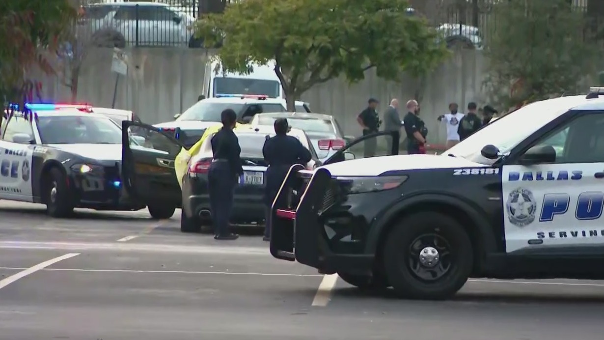 Witness captures video of Dallas Walmart shooting