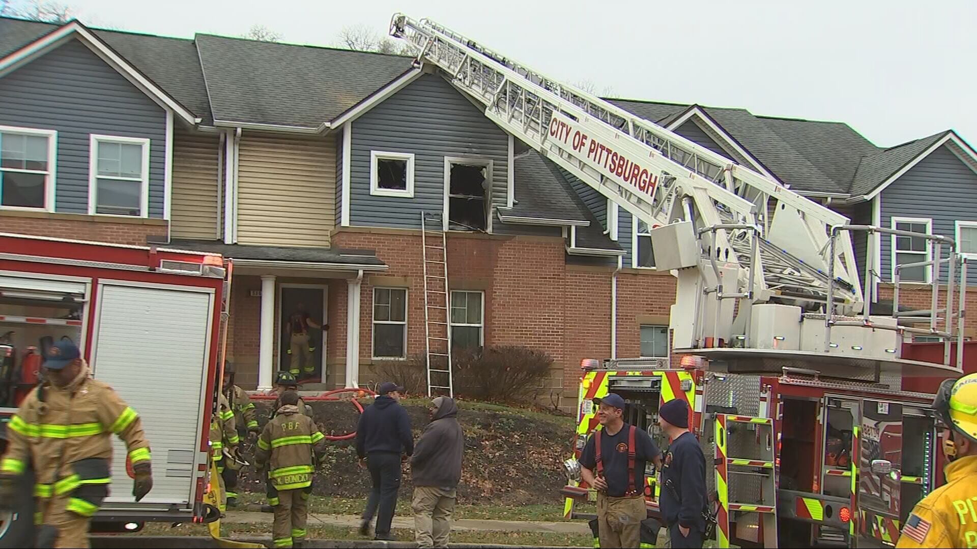 Woman accused of setting fire inside Pittsburgh home as she was being ...