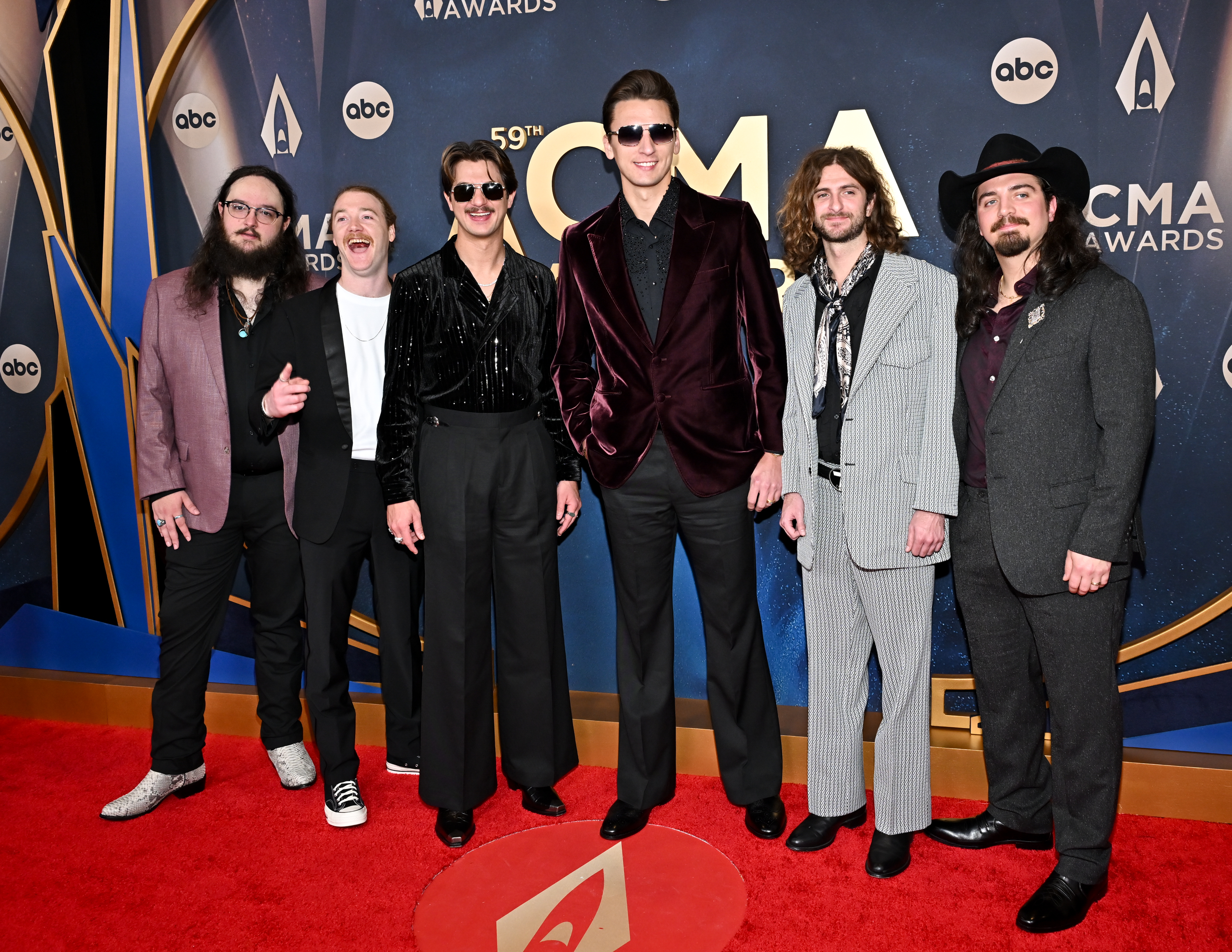 CMA Awards 2025: Red carpet fashion | PHOTOS
