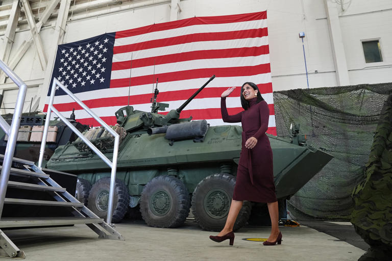 Care packages and cardstock turkeys: first and second ladies visit ...