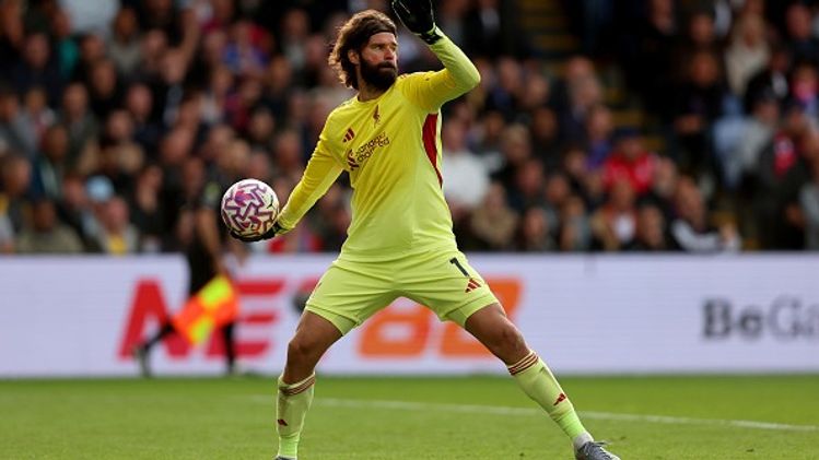 Liverpool star goalkeeper Alisson Becker returns to training after ...