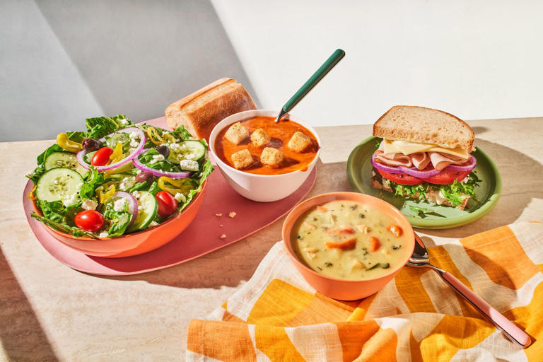 Panera Debuts New Look, Menu and Drink Line Months After Settling ...