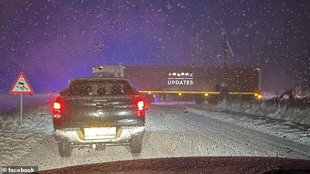 Hundreds of motorists are stranded as heavy snow falls in North ...