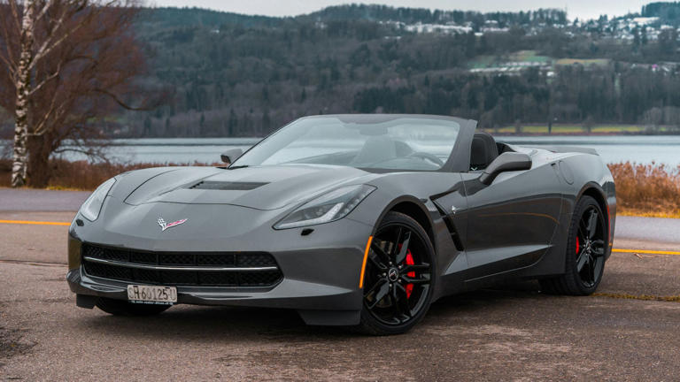America's Sports Car: The Story Of How The Corvette Became The Icon It ...