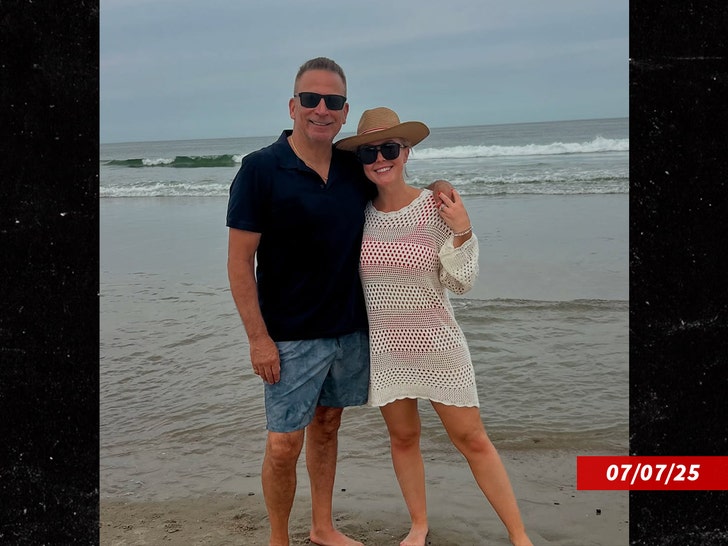 Karoline Leavitt's Age Gap With Husband Was a Tough Conversation With ...