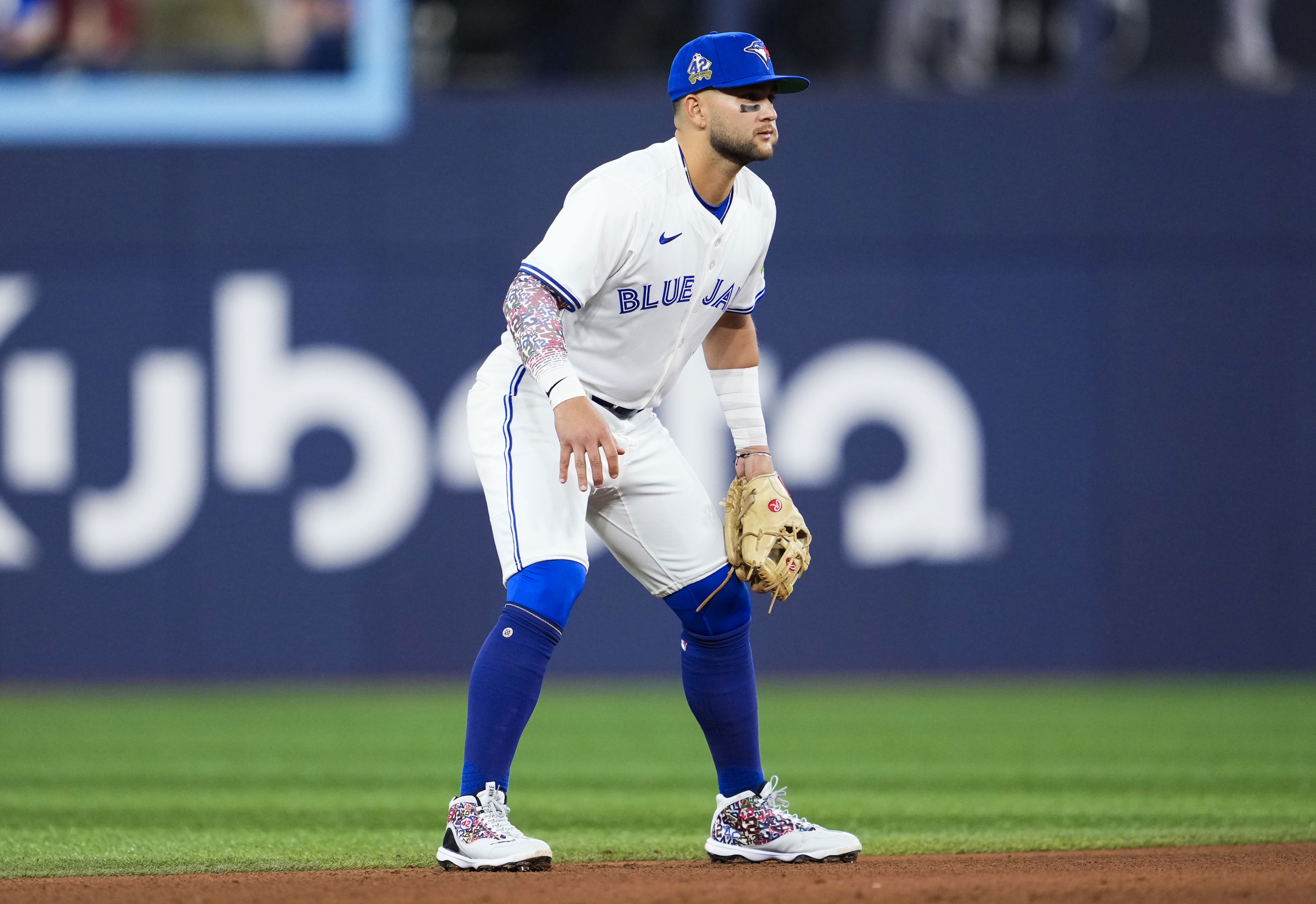 Bo Bichette projected to ditch Blue Jays, sign massive deal with NL club