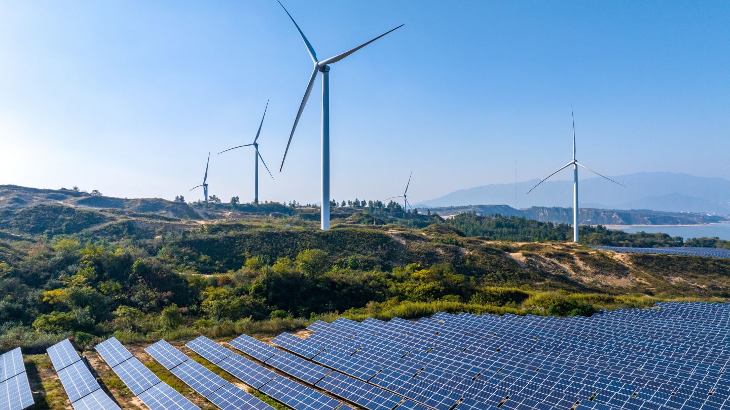 Inox Wind and KP Energy sign MoU for solar-wind project development