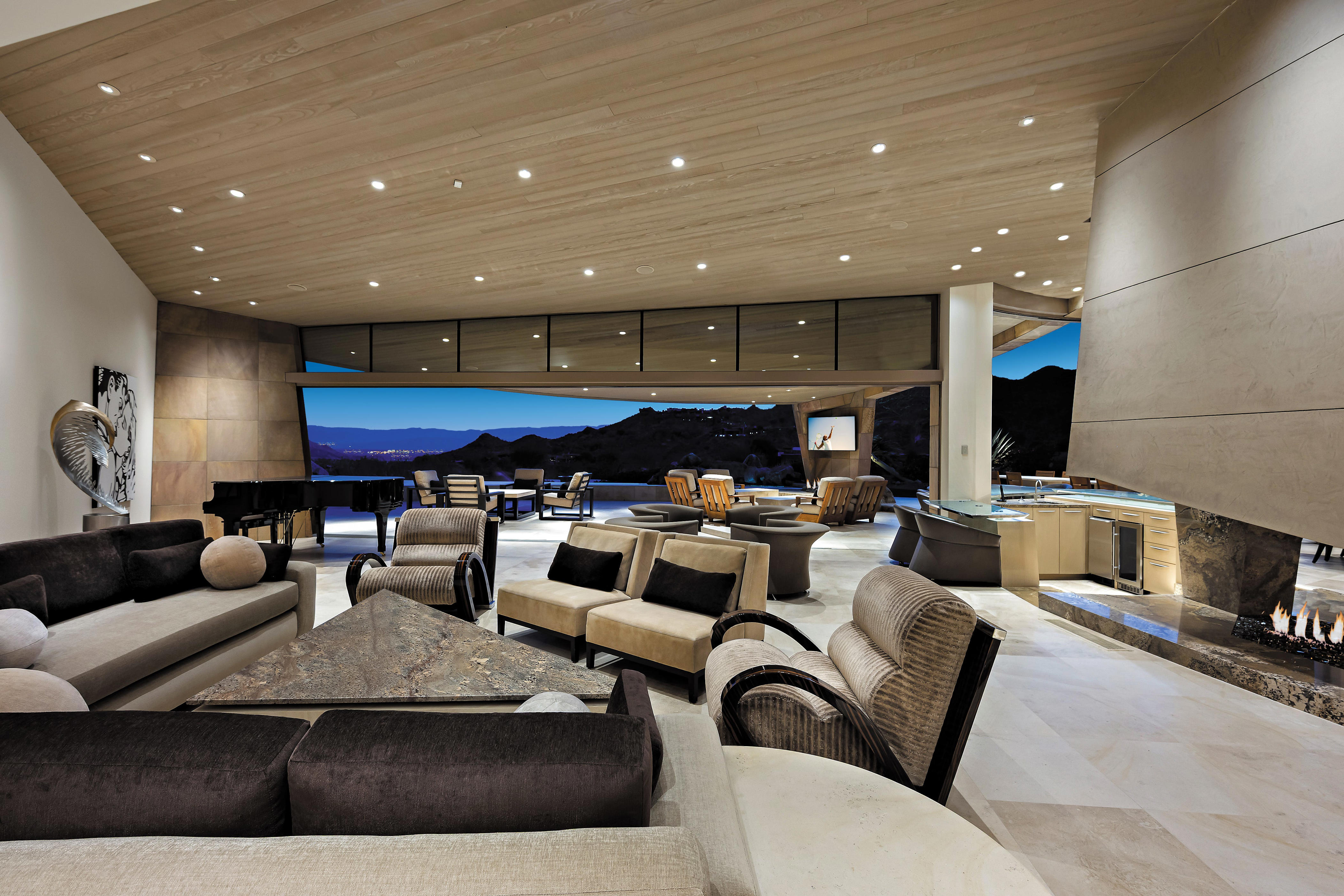 Palm Desert estate once owned by Jerry Weintraub on market, boasts ...