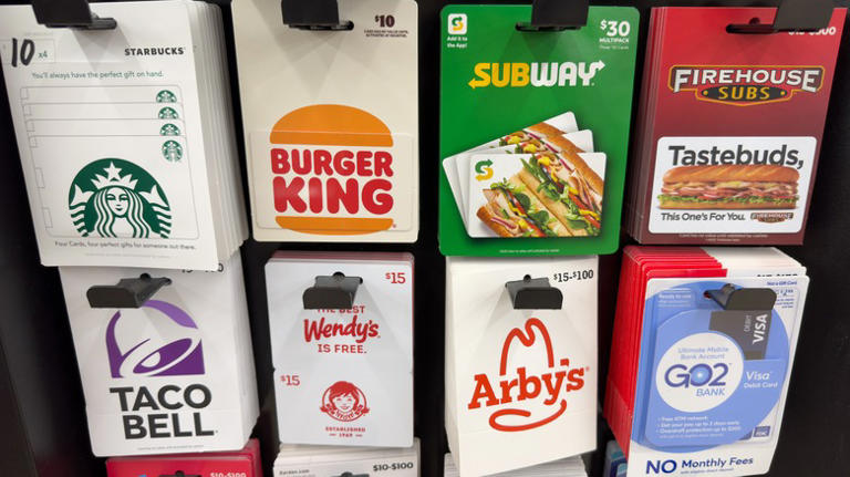 Struggling To Find Christmas Gifts? Restaurant Gift Cards Might Be The ...