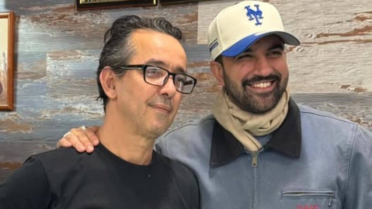 New York : le nouveau maire Zohran Mamdani déjeune dans un restaurant ...