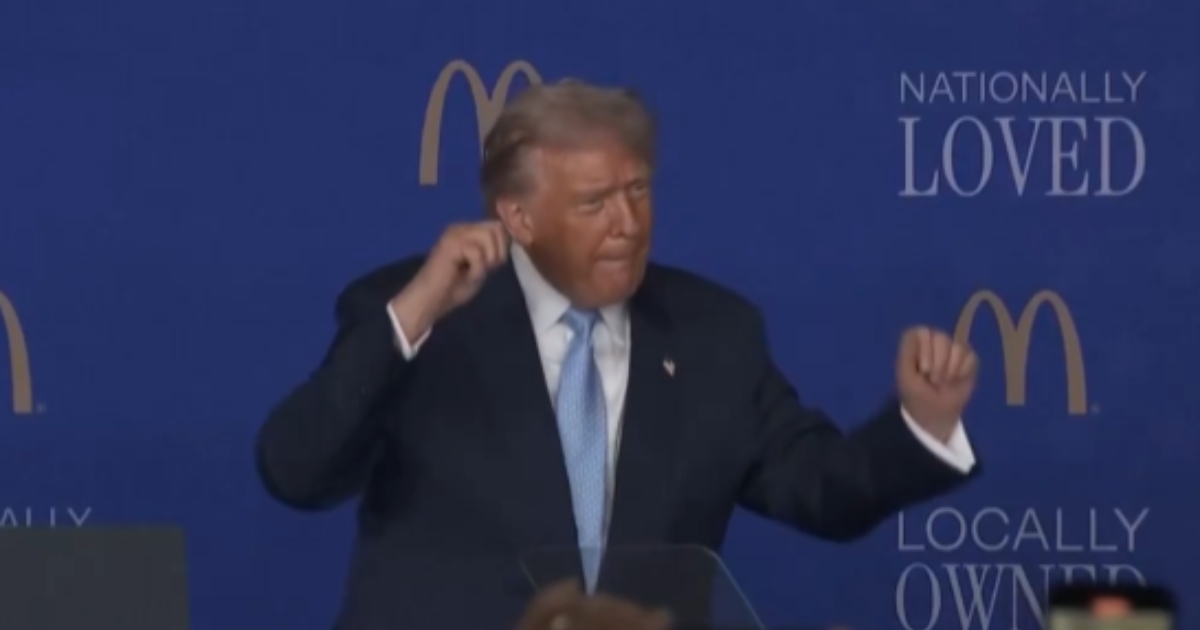 Donald Trump Trolled for ‘Cringe’ Dance Moves – and his Make-Up Made It ...