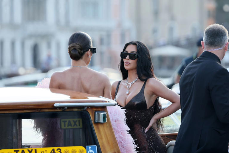 Khloé Kardashian convinced Kim into believing the moon landing was fake ...