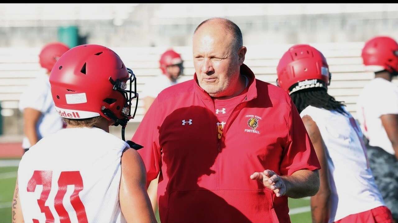 Ex-Dow coach Kurt Faust to face Northwood in Saturday's playoff opener