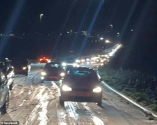 Hundreds of motorists are stranded as heavy snow falls in North ...
