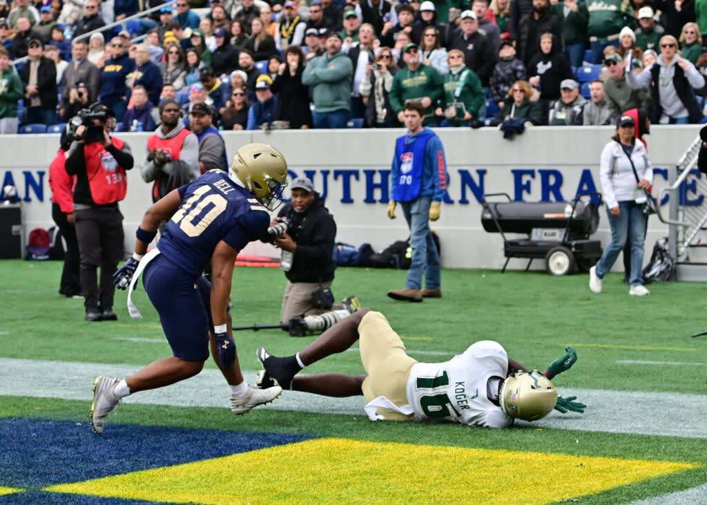 Navy vs USF – game photos part 1