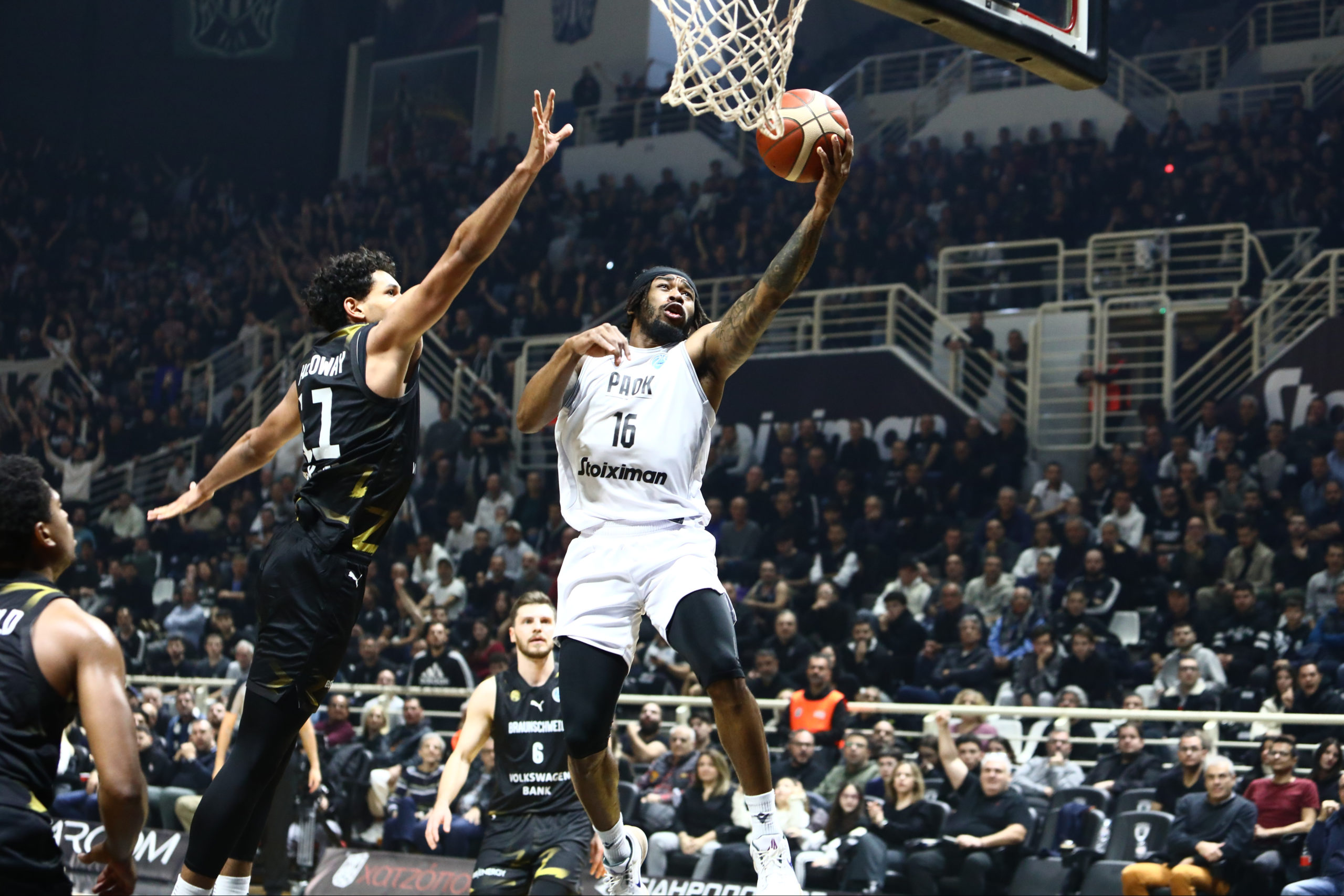 ΠΑΟΚ – Μπράουνσβαϊγκ 88-87: Πρωτιά στην εκπνοή με κομβικό Μουρ – ΒΙΝΤΕΟ