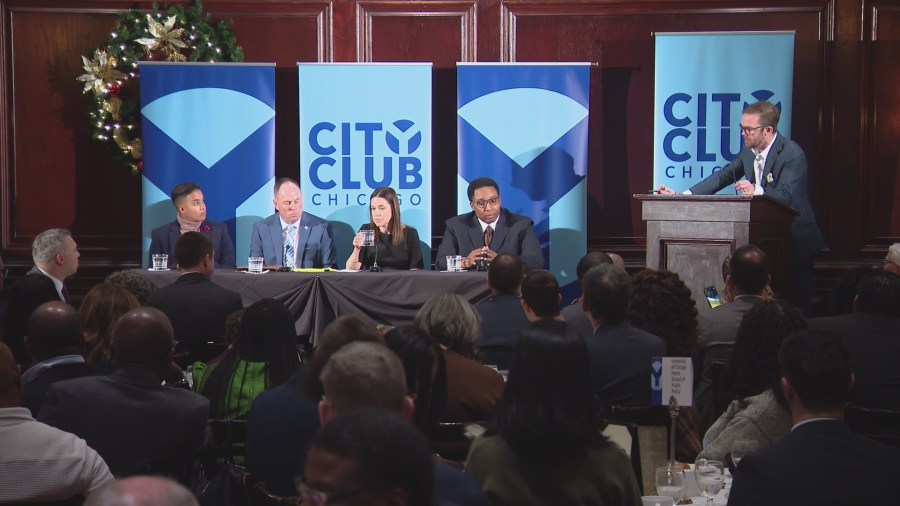Chicago budget insiders clash at City Club