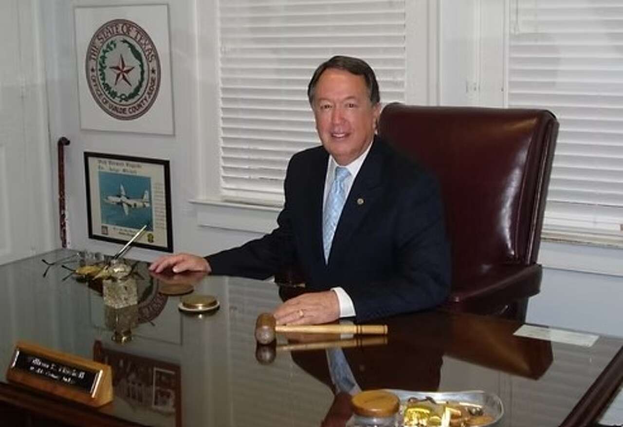 Texas county judge suspended after allegedly unlawfully detaining UPS ...