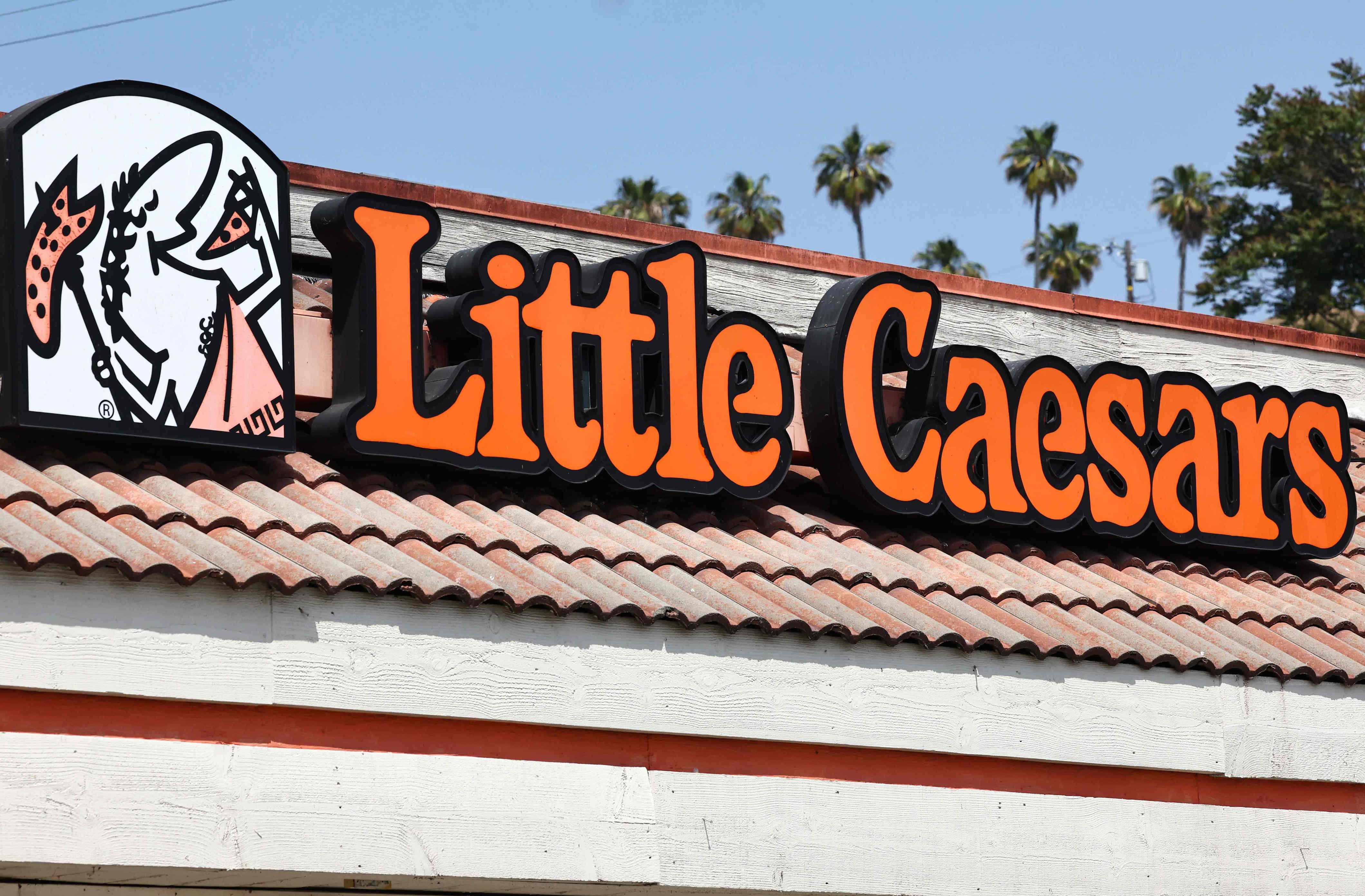 Little Caesars Brings Back Beloved '90s Menu Item With A New Twist