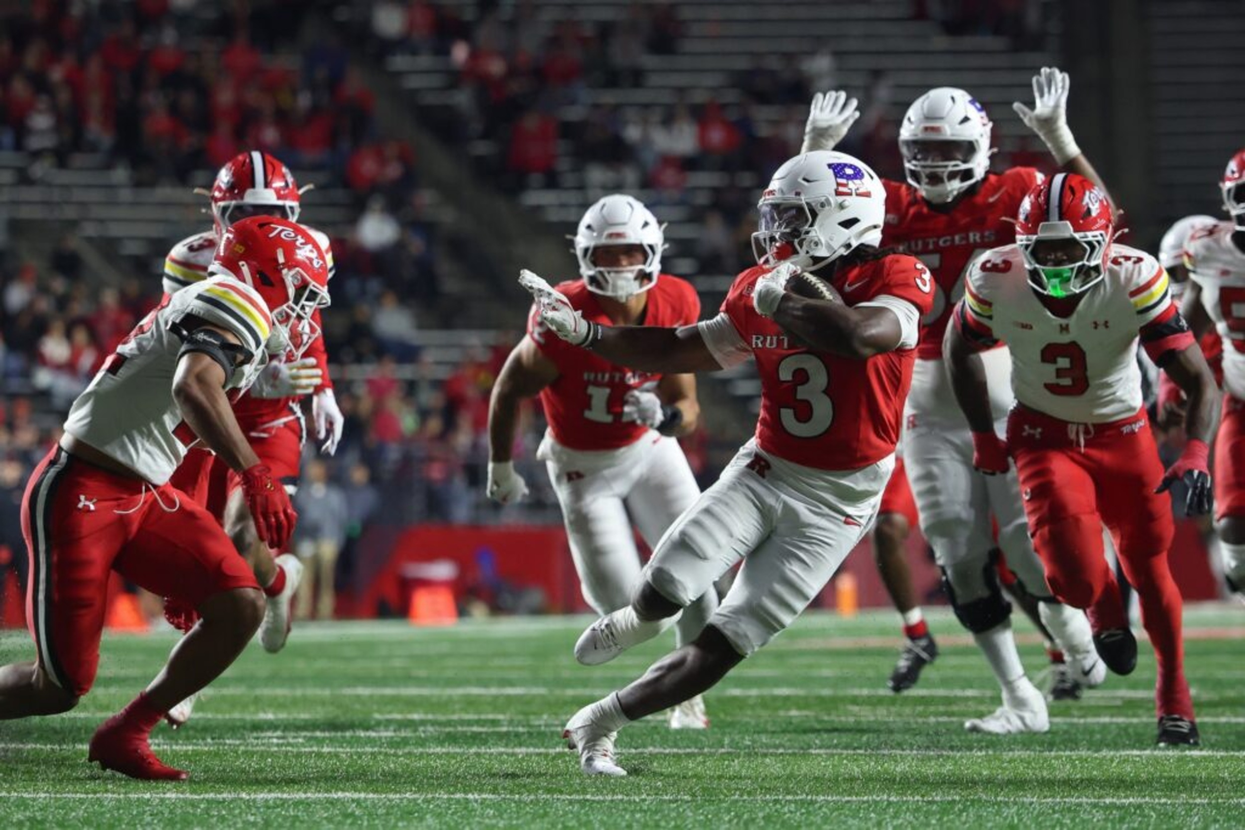 Two Big Ten Running Backs Make Doak Walker Semifinalist Cut