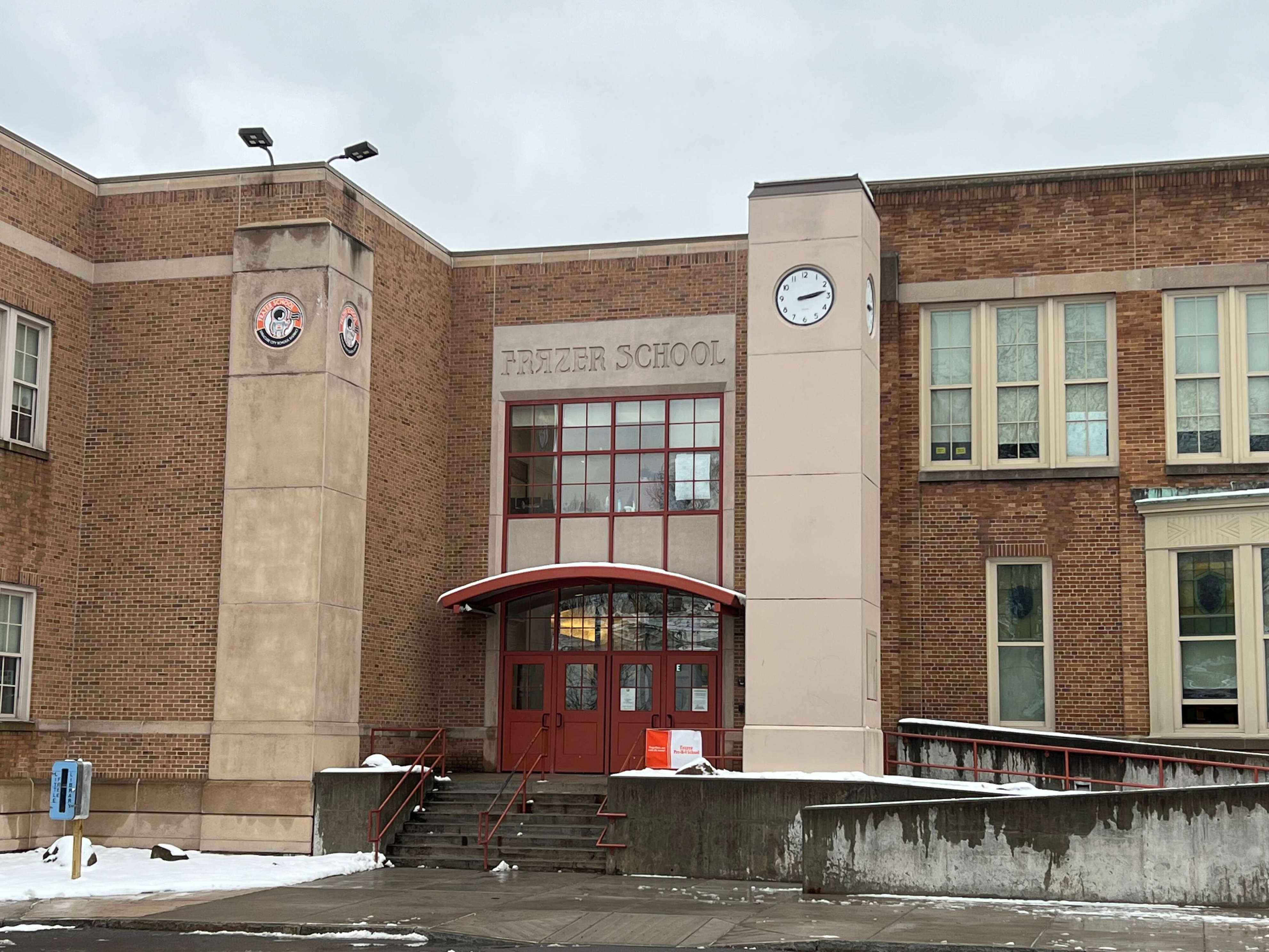 Warrant out for mom who police say searched Syracuse school to confront ...