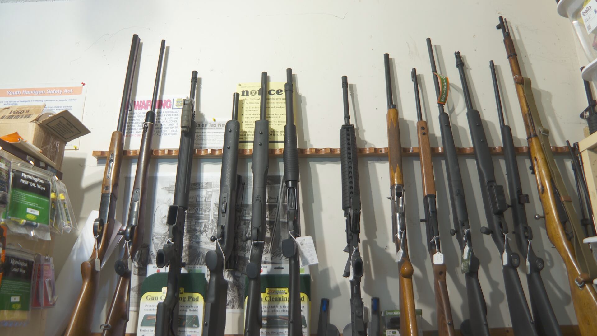 Florida House subcommittee considers lowering age to buy rifle