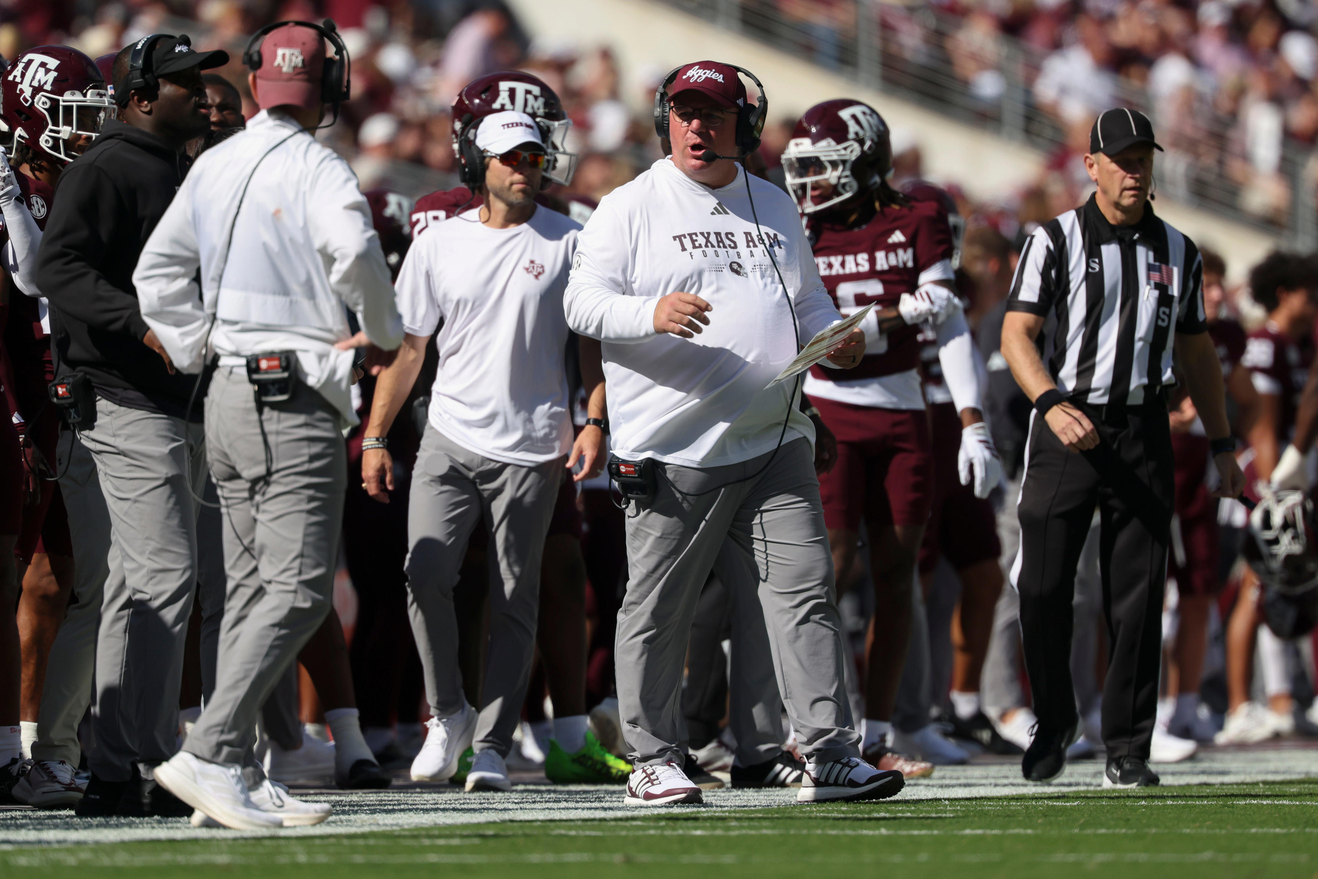 Texas A&M promotes new wide receivers and quarterbacks coaches