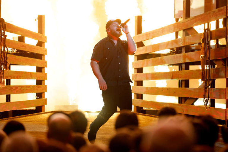 CMA Awards 2025 | PHOTOS