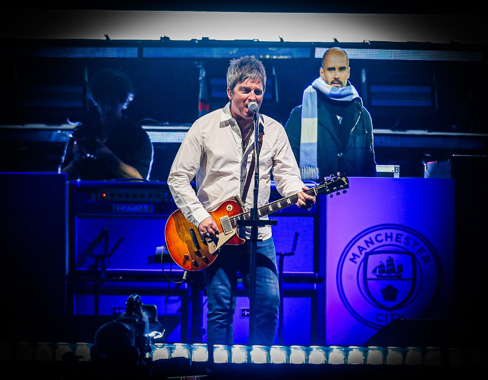 La noche mágica de Oasis en el Estadio Nacional cargada de hits y ...