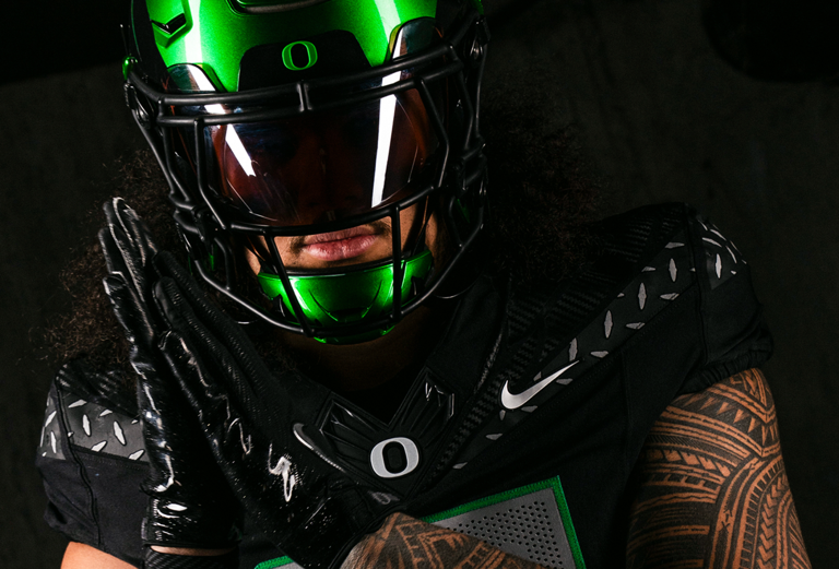 Oregon Ducks unveil uniforms for Week 13 vs. USC Trojans