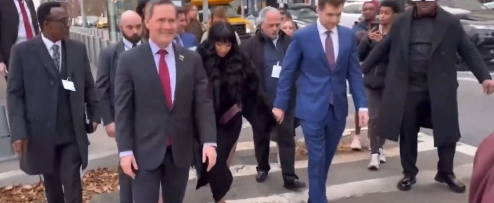 Trump Adviser Offers Polite Gesture For Superstar Rapper. Reporter ...