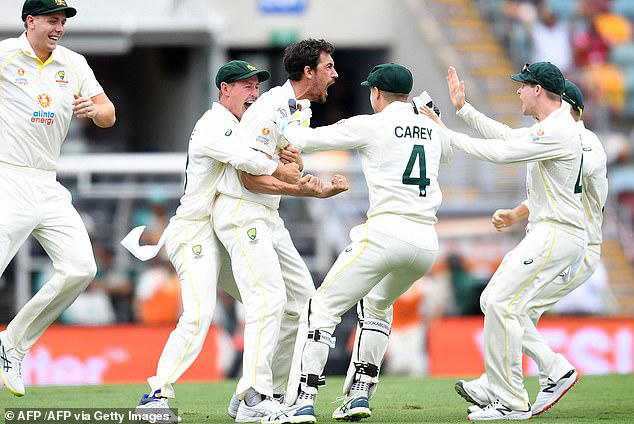 Mitchell Starc reveals how Aussie cricket bosses hurt team's Ashes ...