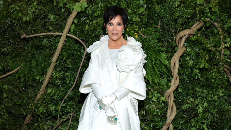 Why Everyone Suspects Kris Jenner's Plastic Surgery Led Her To Make ...