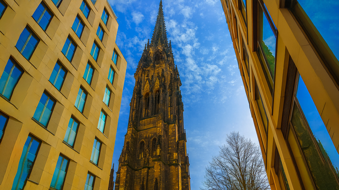 Exploring Hamburg on a Bright Early Spring Stroll