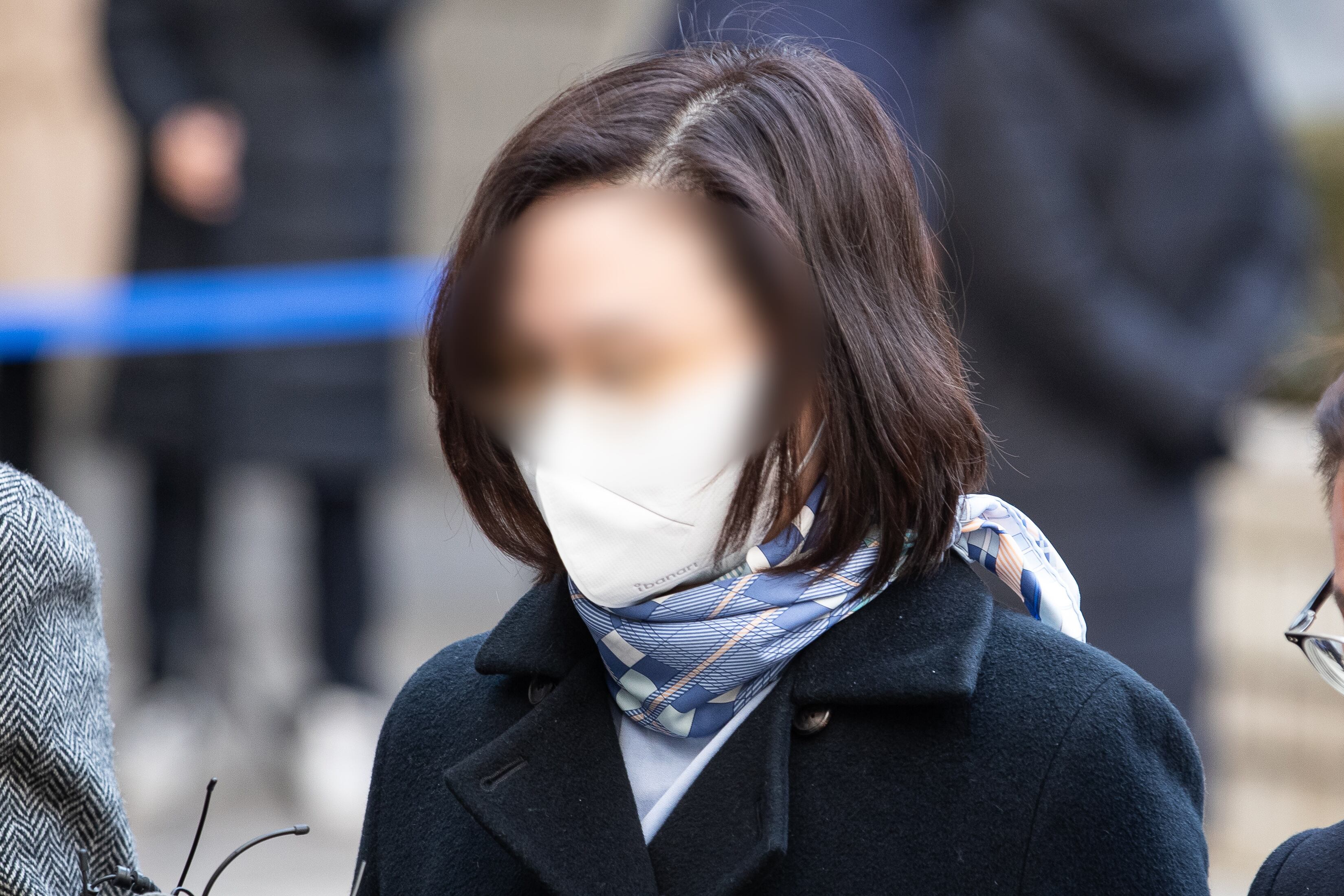 Ex-Professor Jeong Summoned in Certificate Dispute Case